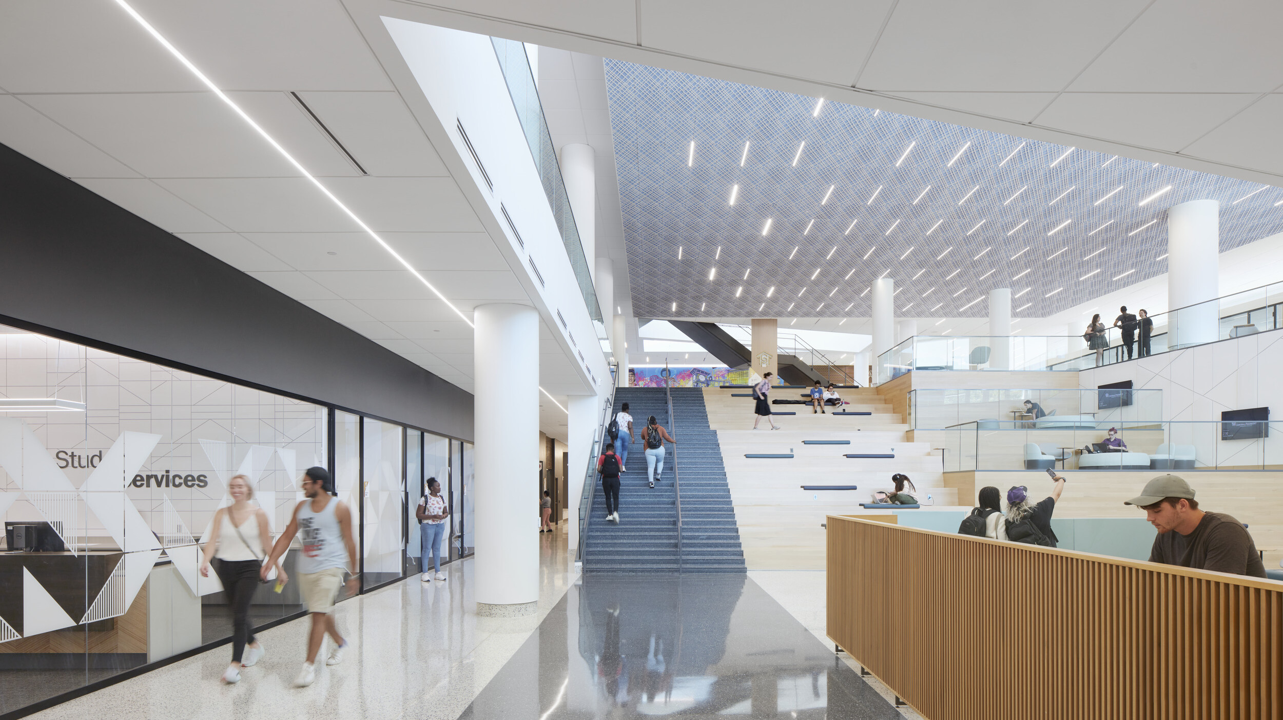 Student Life - Moody Nolan