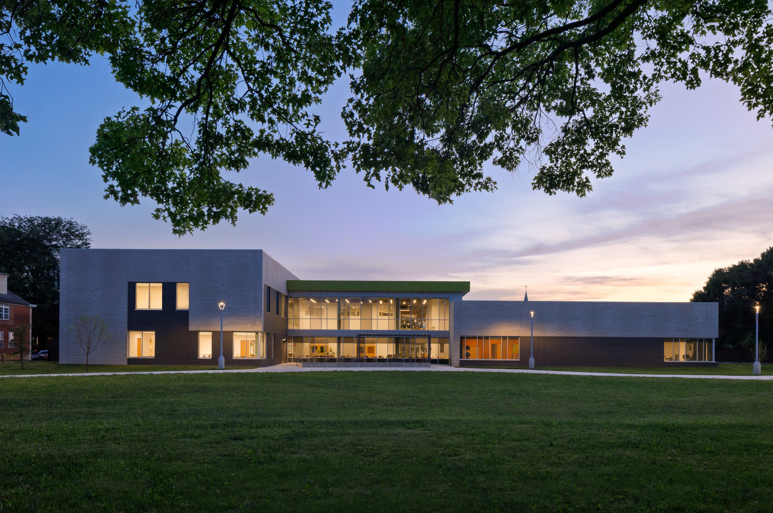 Fran Ryan Center - Moody Nolan